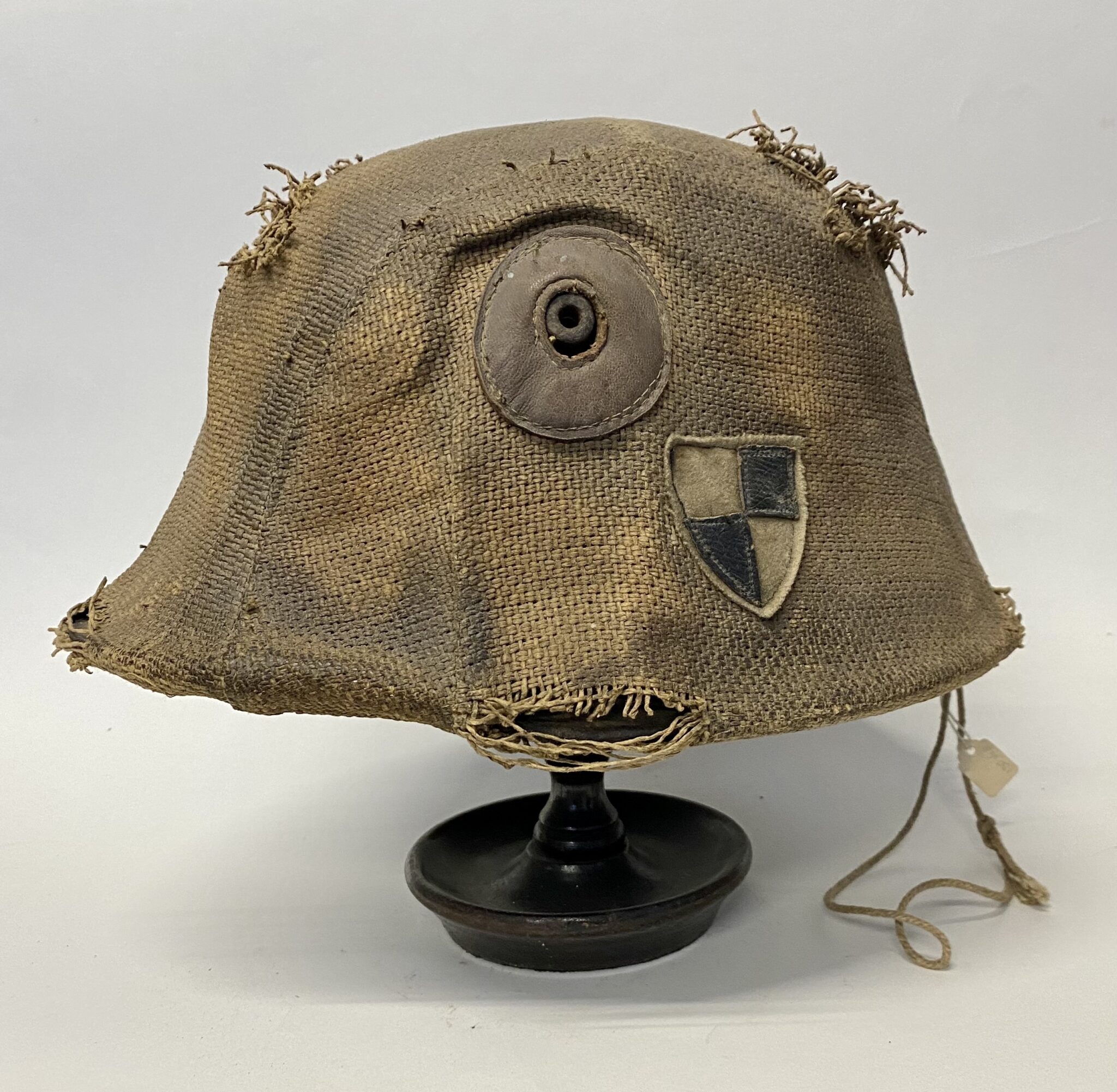 WW1 Steel Helmets & Face Visors Gallery – Militaria Museum