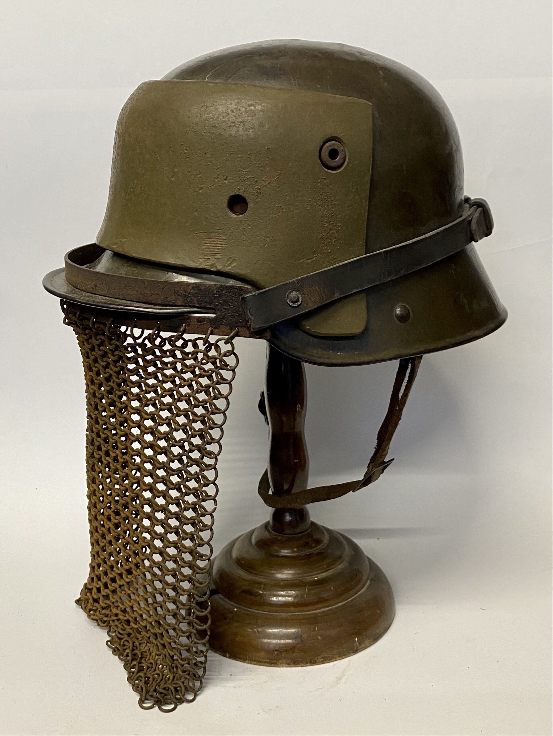 WW1 Steel Helmets & Face Visors Gallery – Militaria Museum