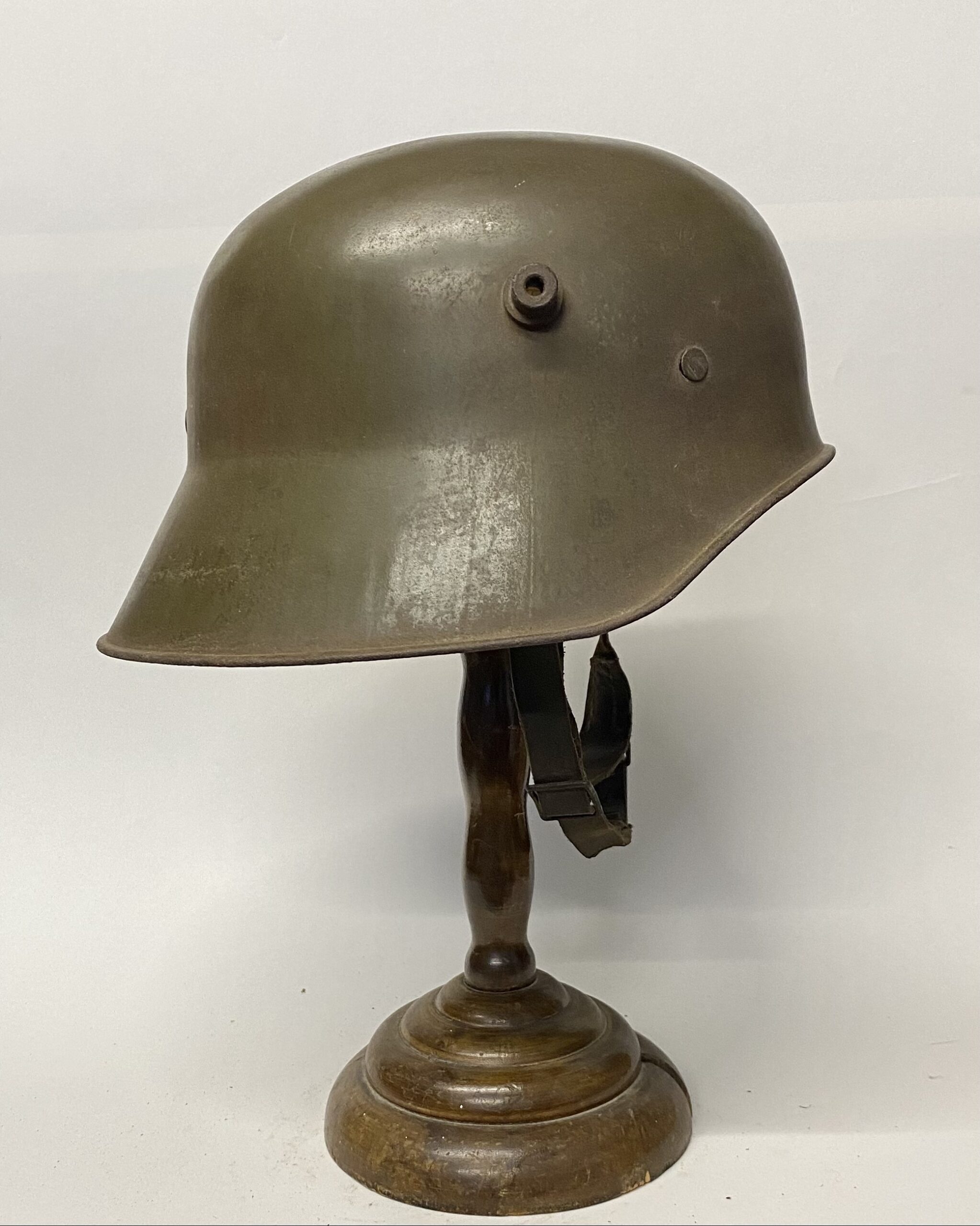 WW1 Steel Helmets & Face Visors Gallery – Militaria Museum